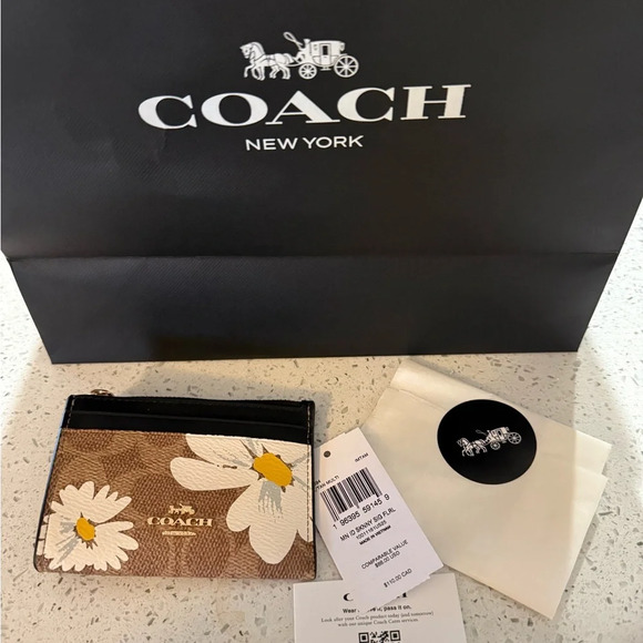 Coach | Bags | Coach Mini Id Skinny Wallet With Key Ring Signature ...